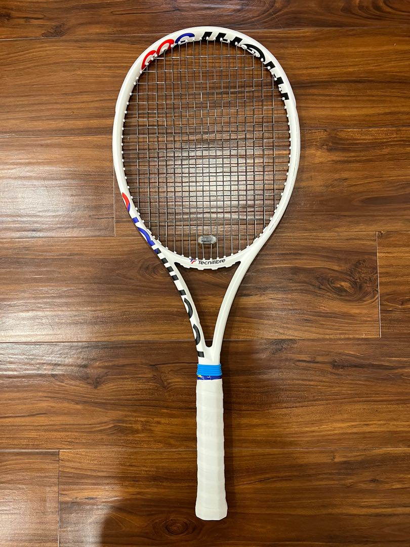 Tecnifibre Isoflex T-fight 305 tennis racquet, Sports Equipment, Sports ...