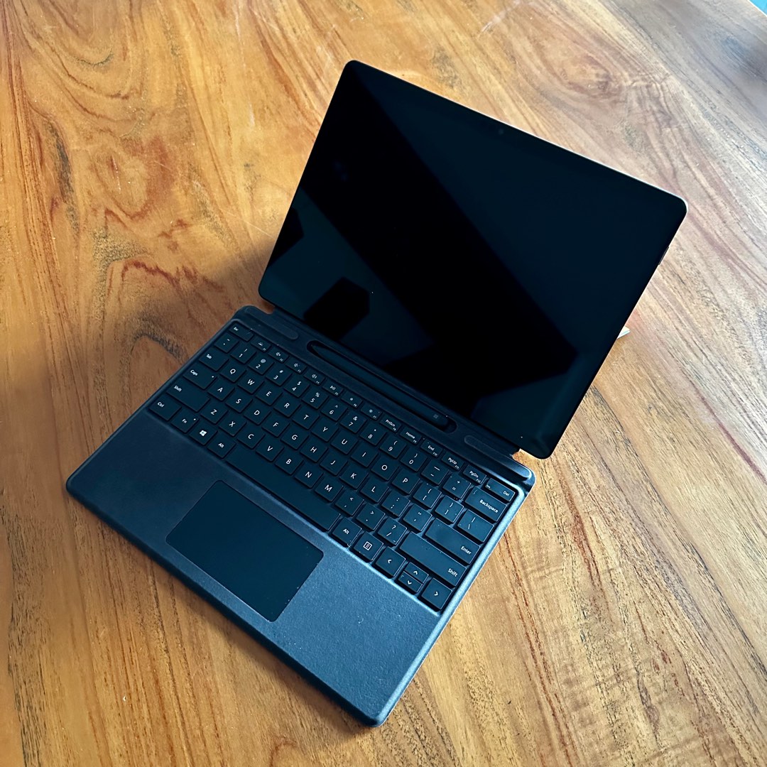 The Thinnest Microsoft Surface Device Arm64 Surface Pro X Sq1 16gb