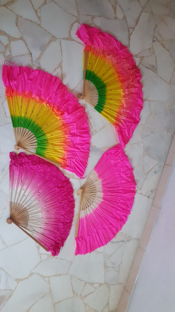 Traditional Chinese Dance bamboo/fabric fans, Hobbies & Toys ...