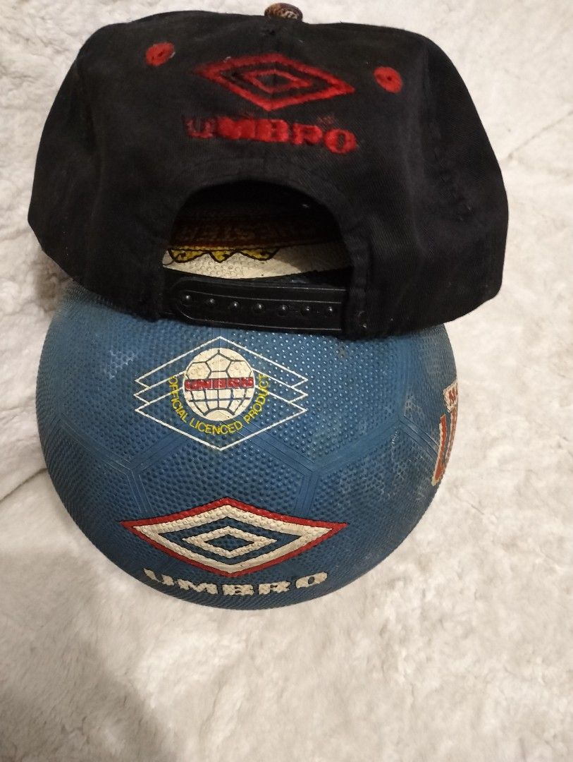 Umbro Mu Kombo vintage 90s cap n ball, Men's Fashion, Watches ...