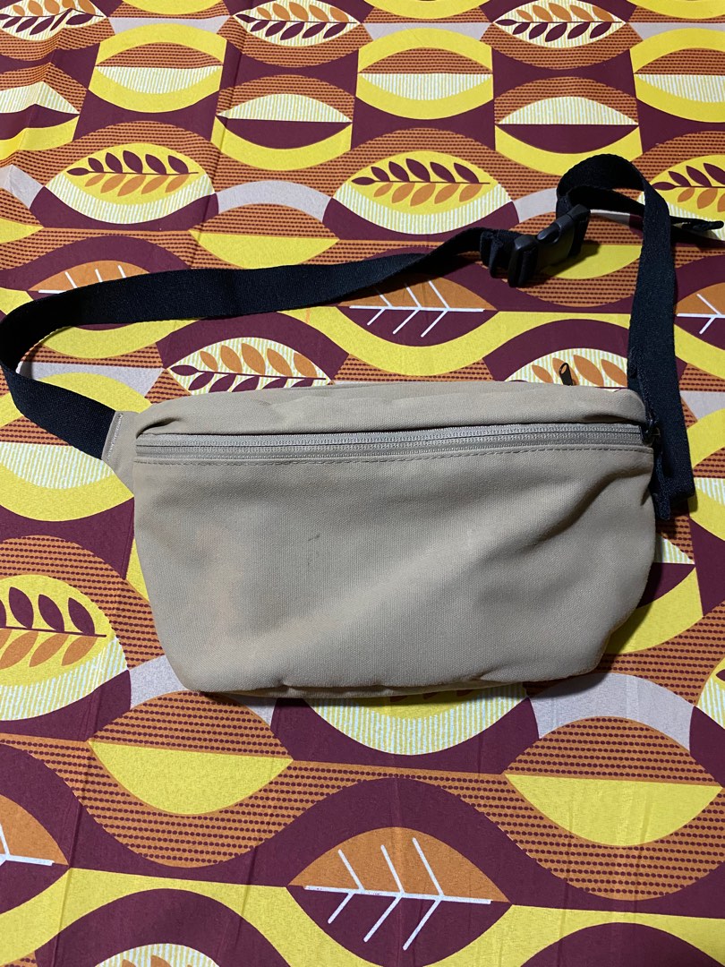 Uniqlo Single Strap Sling Body Bag / Fanny Pack(Beige) on Carousell