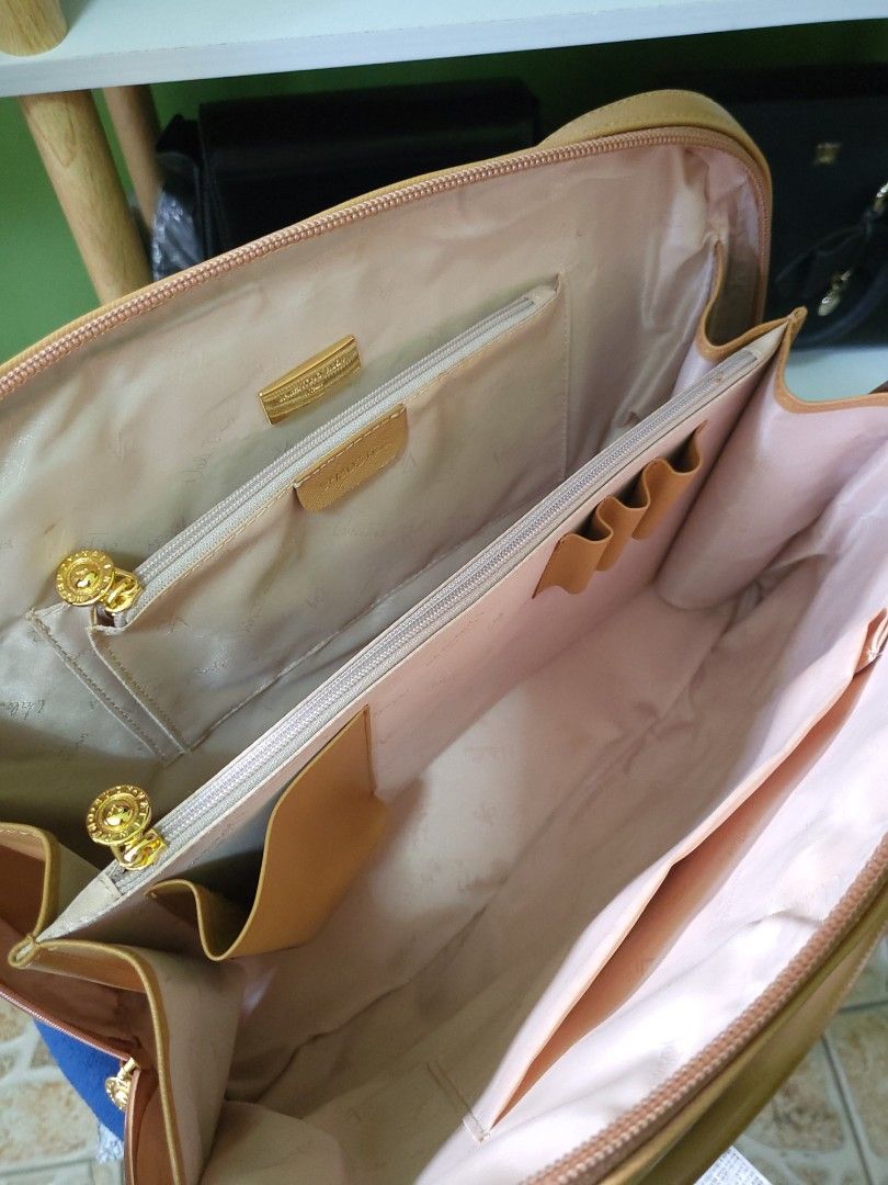 VALENTINO RUDY BAG, Luxury, Bags & Wallets on Carousell