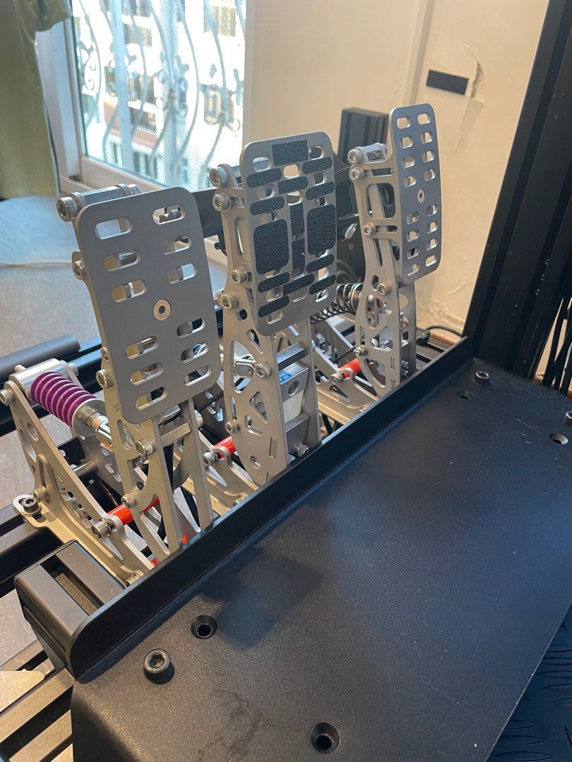 VRS Direct Force Pro Sim Racing Pedals, 電子遊戲, 遊戲機配件, 手掣 - Carousell