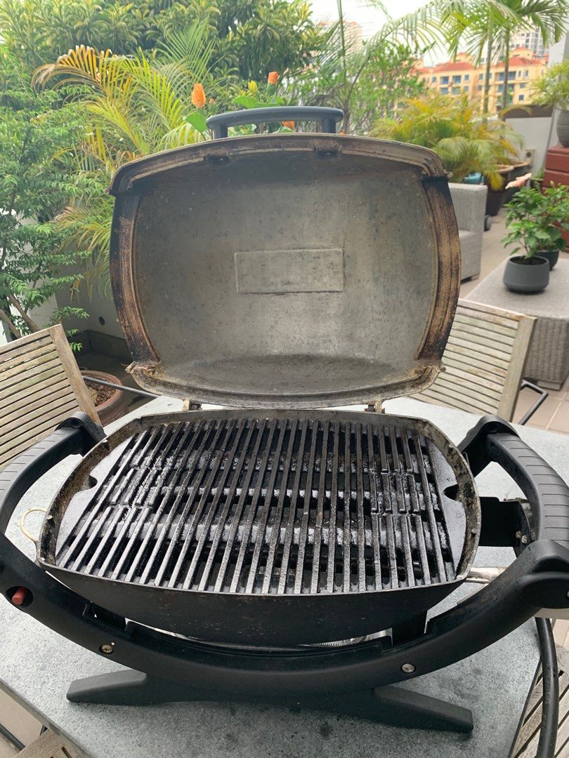 Weber table top bbq, TV & Home Appliances, Kitchen Appliances, BBQ ...