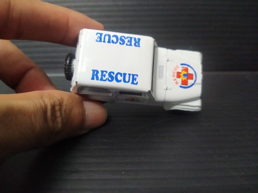 WELLY JEEP CJ-7 RENEGADE NO18 RESCUE VEHICLE 1/64, Hobbies & Toys ...