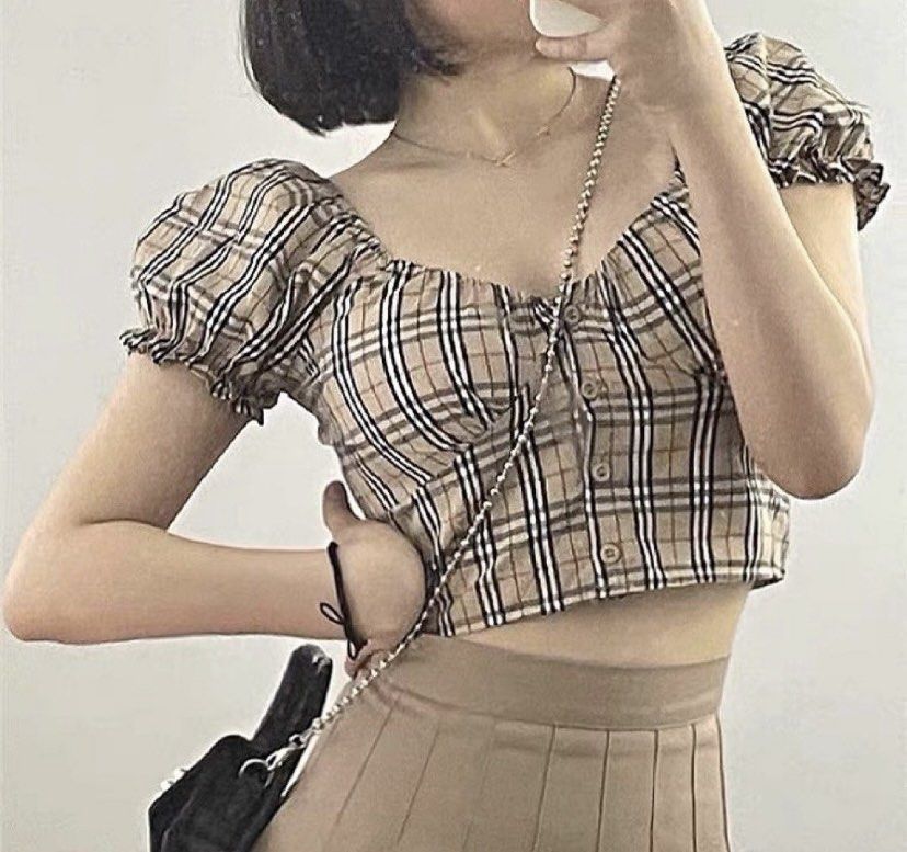 y2k checkered puff sleeve crop top, Women's Fashion, Tops, Shirts on Carousell