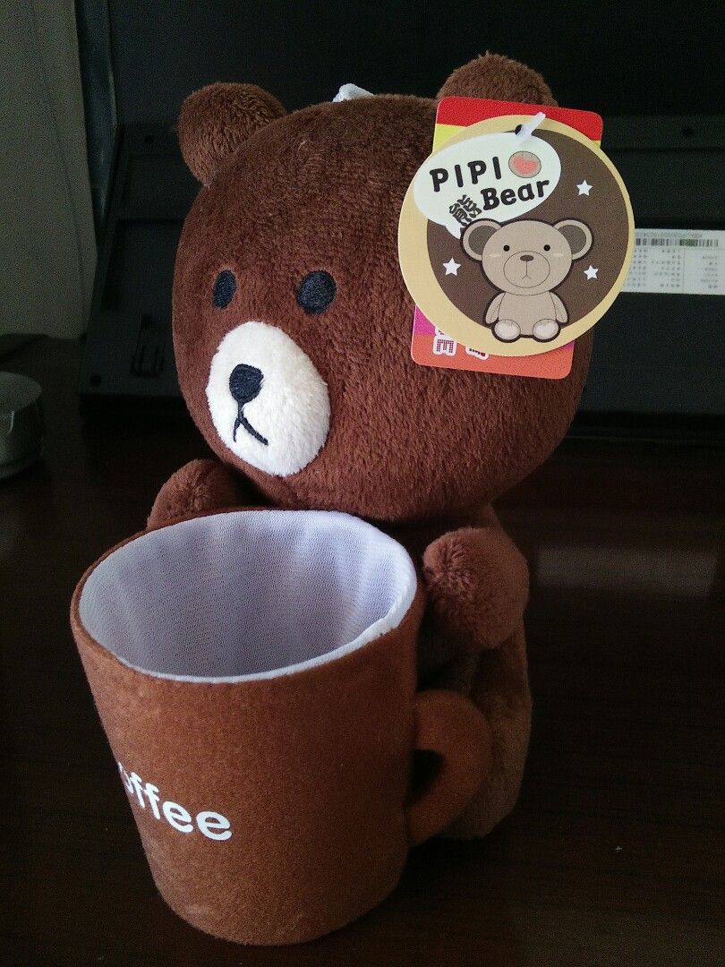熊熊玩偶 可當杯架 Pipi bear, 書籍、休閒與玩具, 玩具、公仔、桌遊在旋轉拍賣