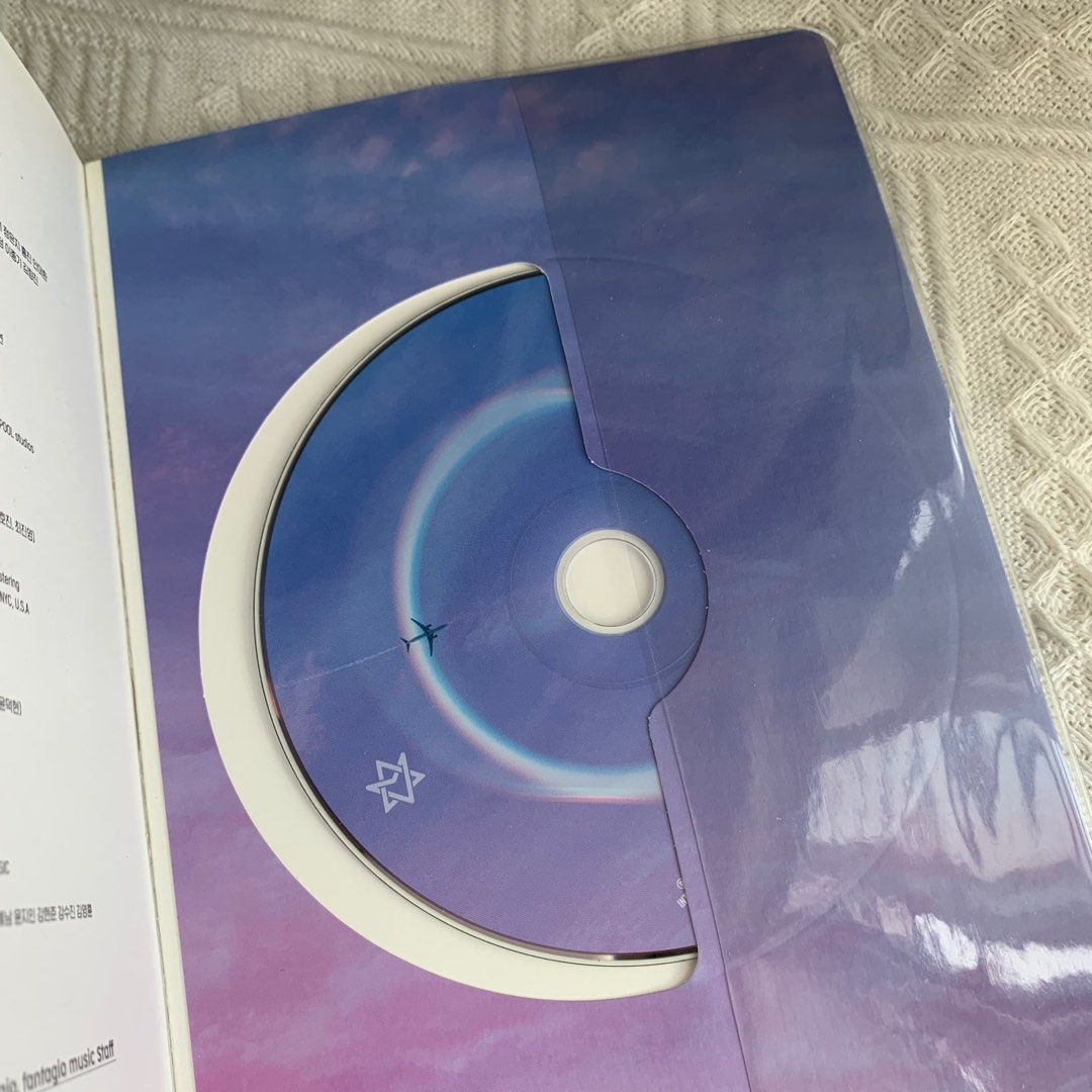 ASTRO Rise Up Album, Hobbies & Toys, Collectibles & Memorabilia, K-Wave ...