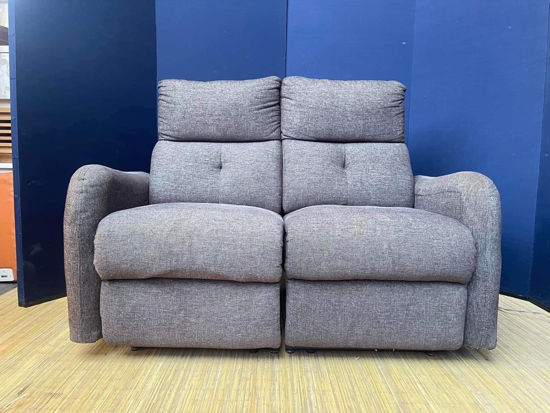 Automatic Recliner Sofa Lazy Boy inspired 50”L x 34”W x 17”SH Automatic ...