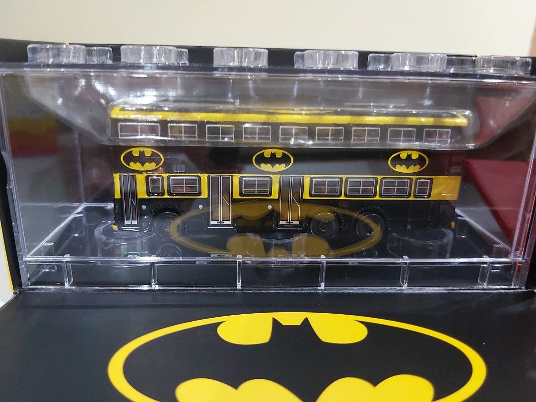 Batman Double Decker Bus Model 01, Hobbies & Toys, Memorabilia ...