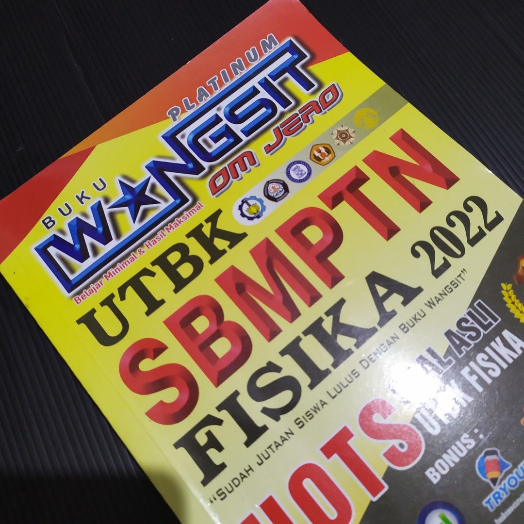 Buku Wangsit Om Jero Fisika UTBK SBMPTN SNBT 2022, Buku & Alat Tulis, Buku di Carousell