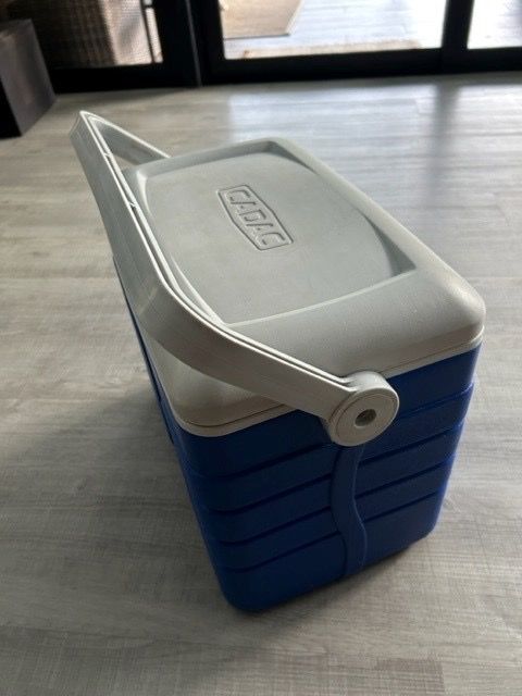 Cadac cool box, Sports Equipment, Hiking & Camping on Carousell