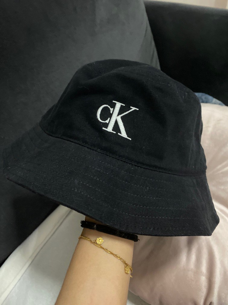 Calvin Klein Bucket Hat, Men's Fashion, Watches & Accessories, Caps ...