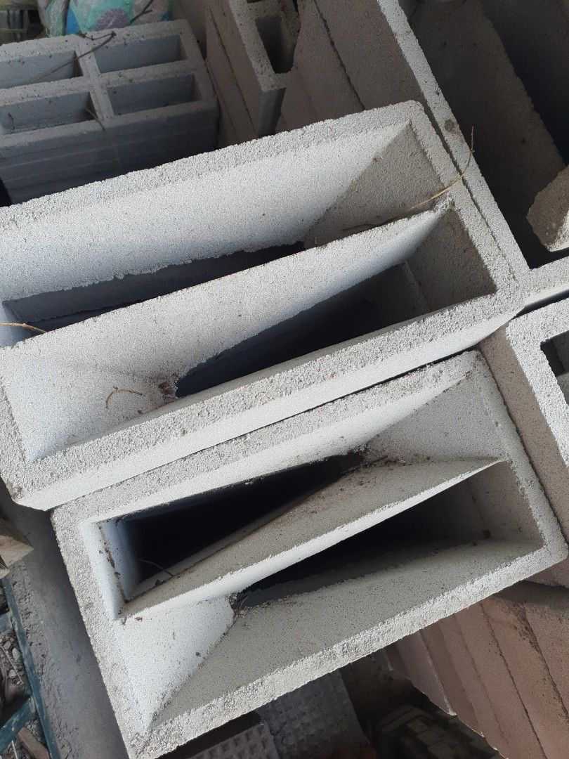 CASCADE BLOCKS 8X16 INCHES, Commercial & Industrial, Construction ...