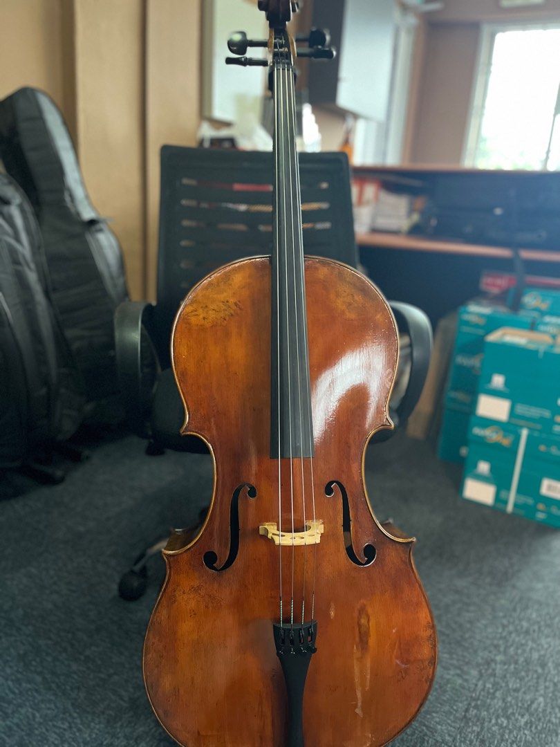 Cello 4/4, Hobbies & Toys, Music & Media, Musical Instruments on Carousell