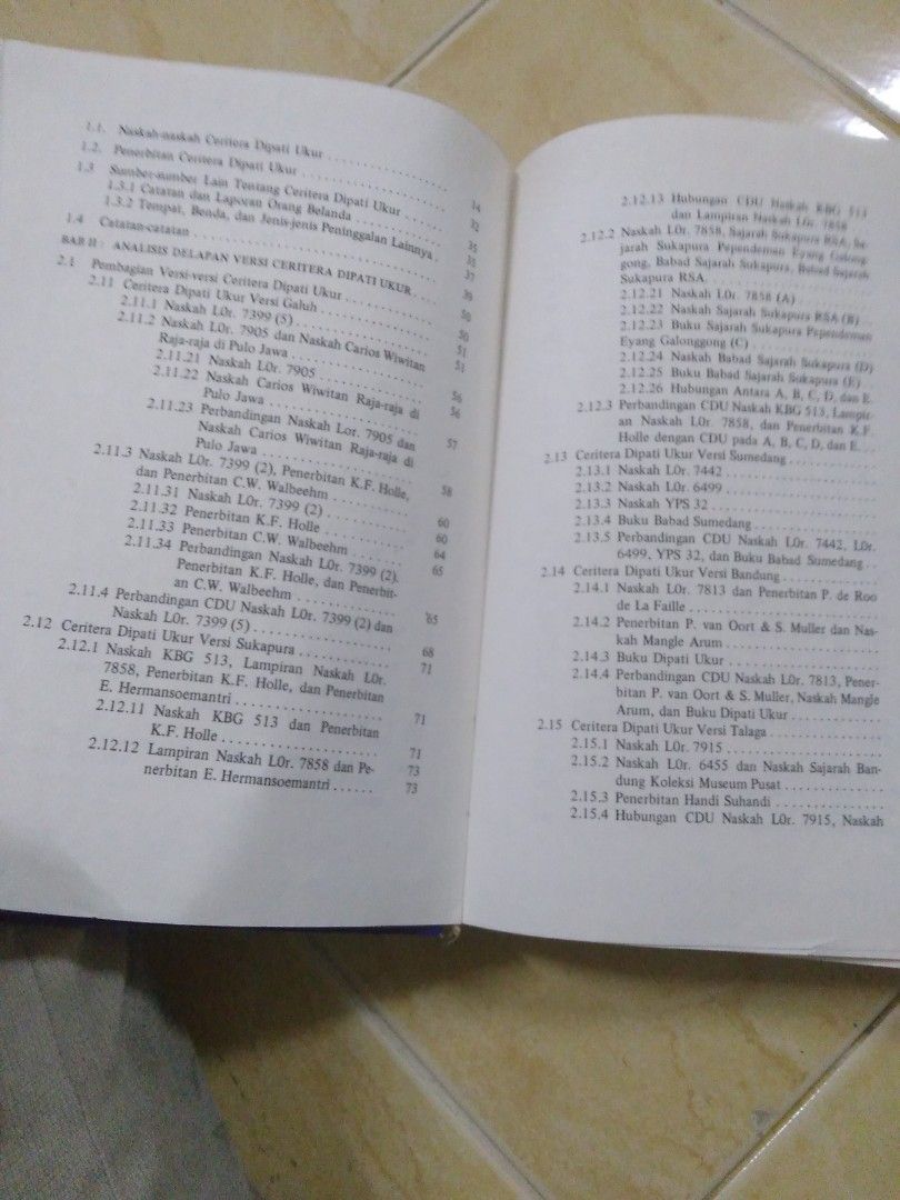 Ceritera dipati ukur karya sastera sejarah sunda, Hobbies & Toys, Books ...