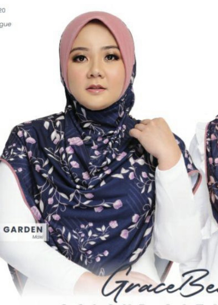 Cloverush Grace Beau Edition in Glorious Garden (maxi size), Women's ...