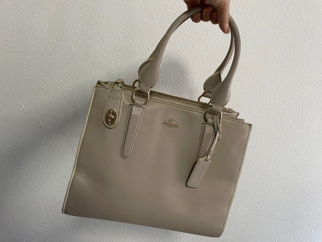 coach grey bag, Luxury, Bags & Wallets on Carousell