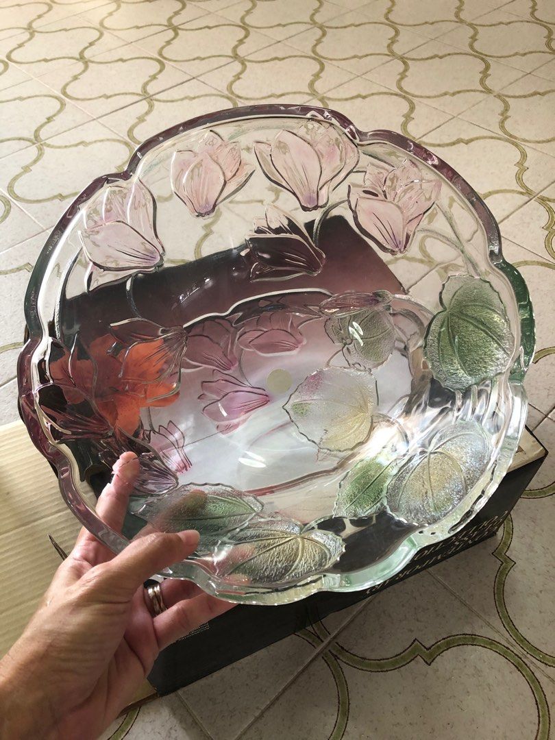 Cyclamen big floral-designed tinted thick glass bowl (Soga, Japan ...