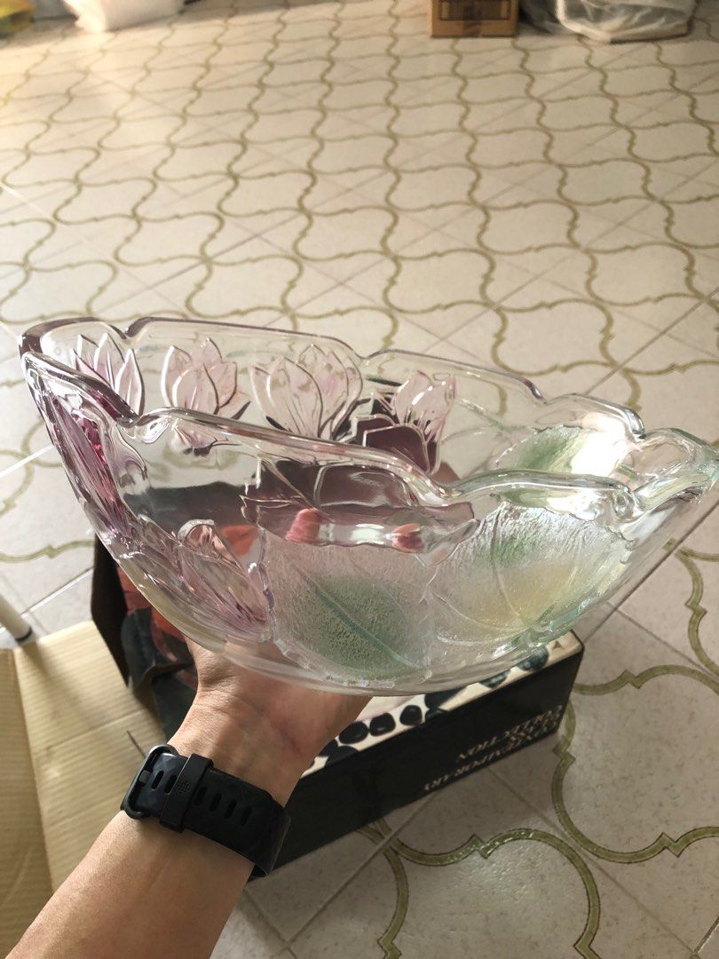 Cyclamen big floral-designed tinted thick glass bowl (Soga, Japan ...