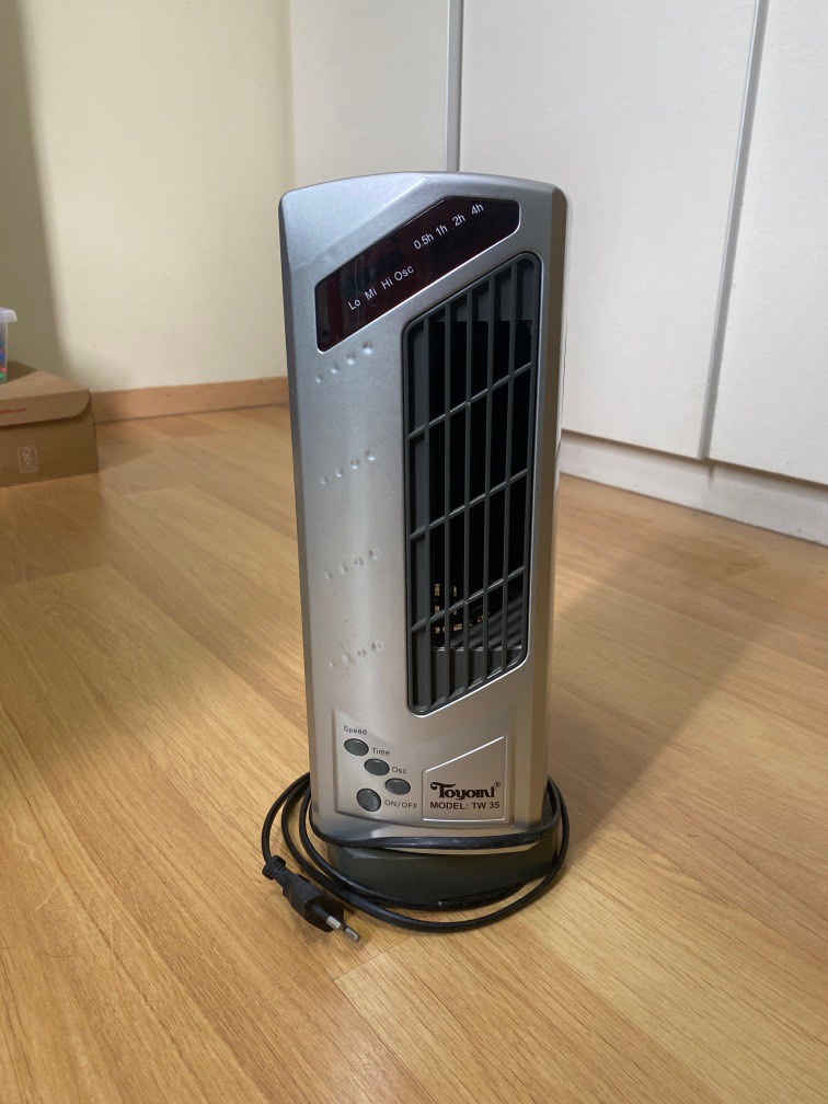 Desk Fan, Furniture & Home Living, Lighting & Fans, Fans on Carousell