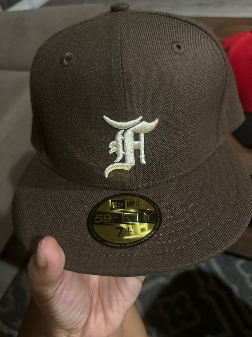 FOG Essentials Wallnut 7 1/4, Men's Fashion, Watches & Accessories ...