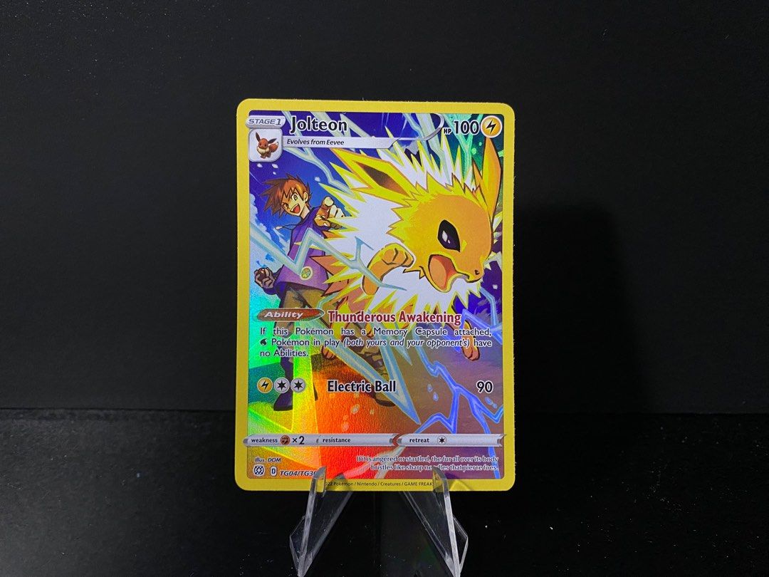 Galarian Moltres V 183 Gold Brilliant stars, Hobbies & Toys, Toys ...