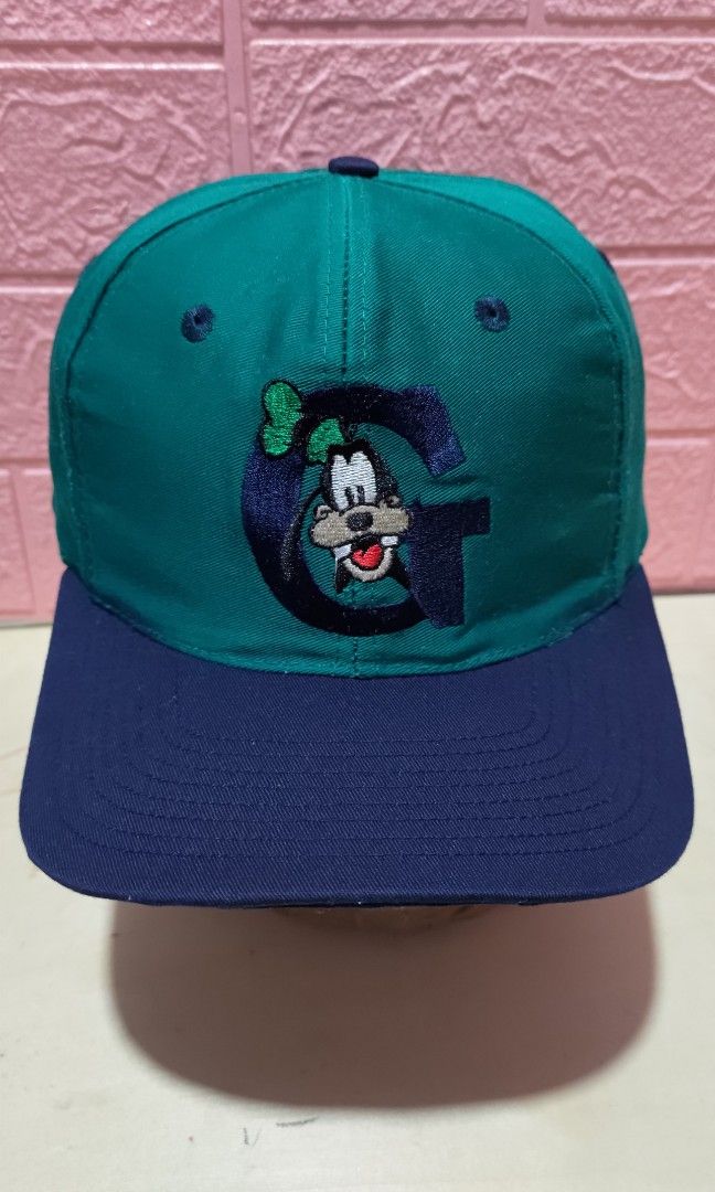Goofy Vintage Disney Cap, Men's Fashion, Watches & Accessories, Caps & Hats on Carousell