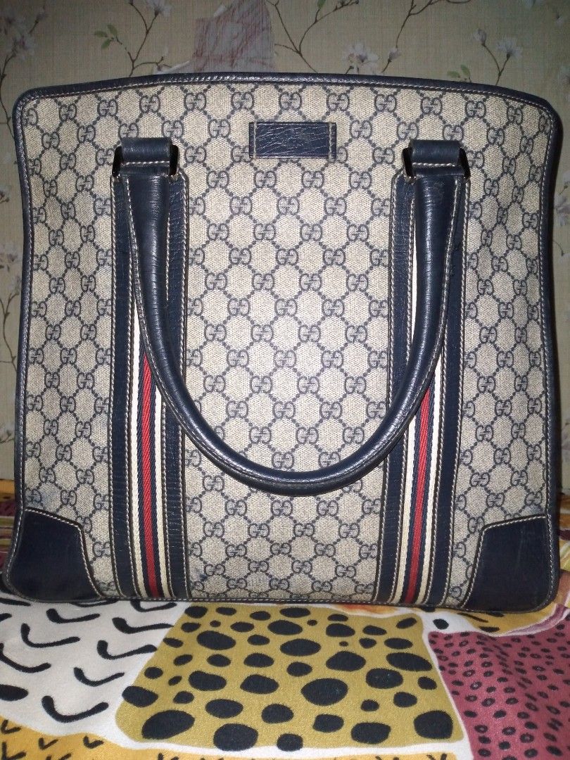 GUCCI, Luxury, Bags & Wallets on Carousell