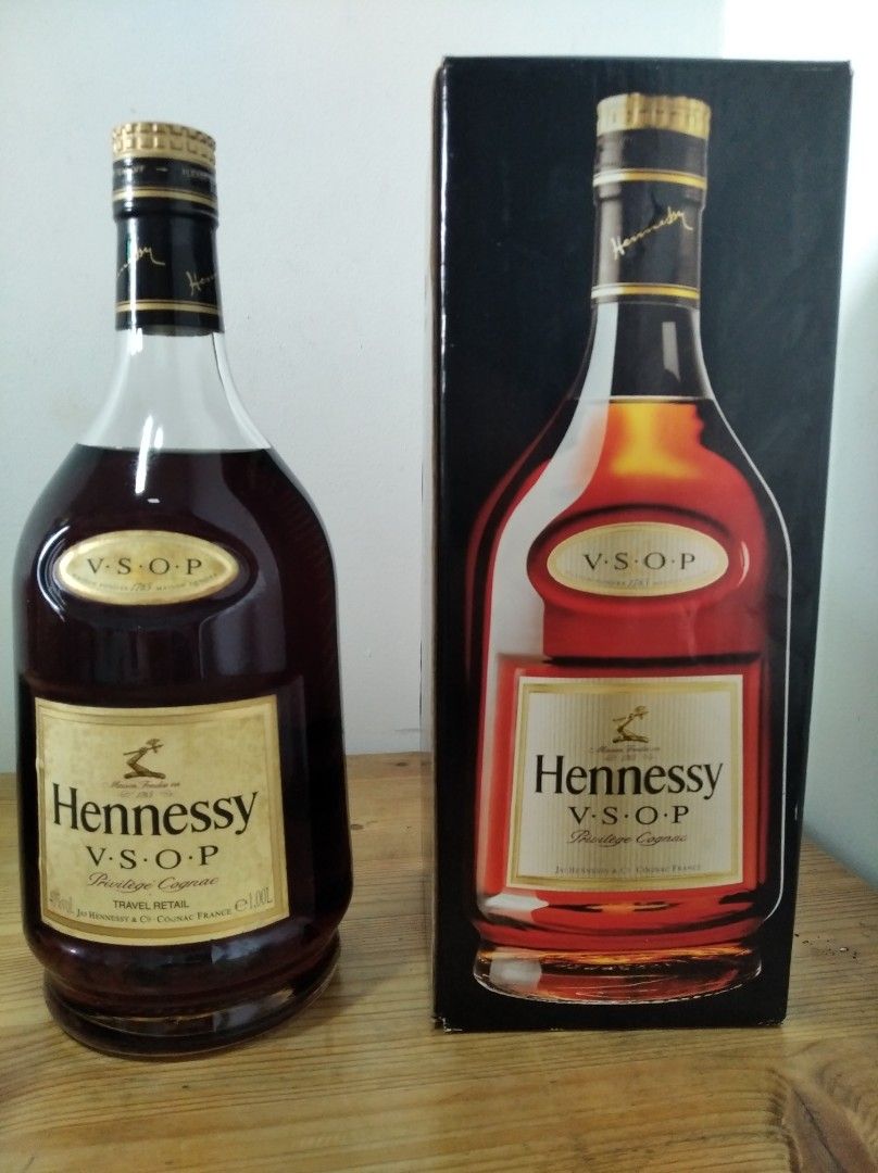 Hennessy VSOP, Food & Drinks, Alcoholic Beverages on Carousell