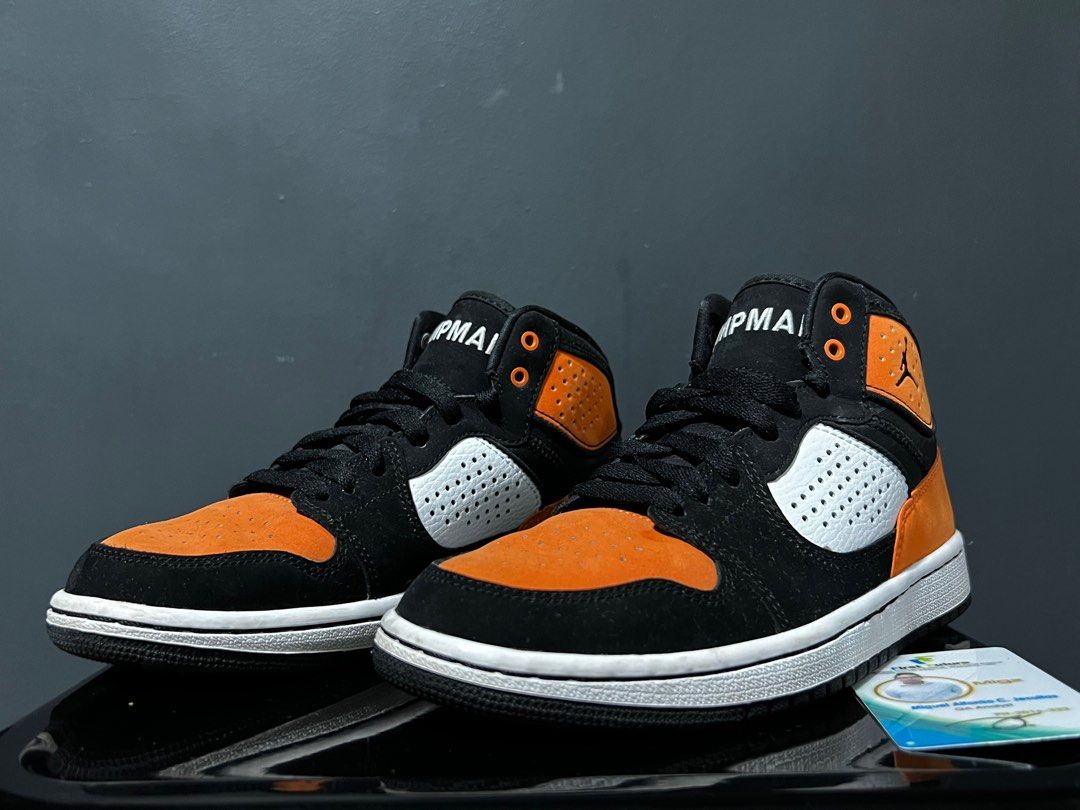 Jordan Access, Women's Fashion, Footwear, Sneakers on Carousell
