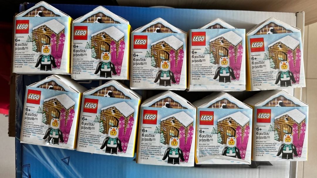 Lego Penguin minifigure, Hobbies & Toys, Toys & Games on Carousell