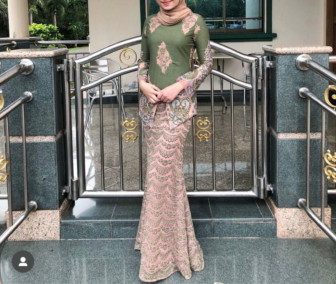 Locka Rokiah Kebaya, Women's Fashion, Muslimah Fashion, Baju Kurung ...
