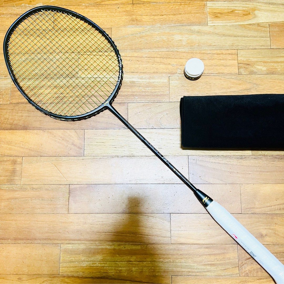 [Bundle] Brand New Li Ning Windstorm 79H Badminton Racket with ...