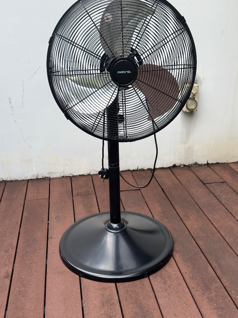 Mistral Metal Stand Fan (20-inch) (heavy version), Furniture & Home ...
