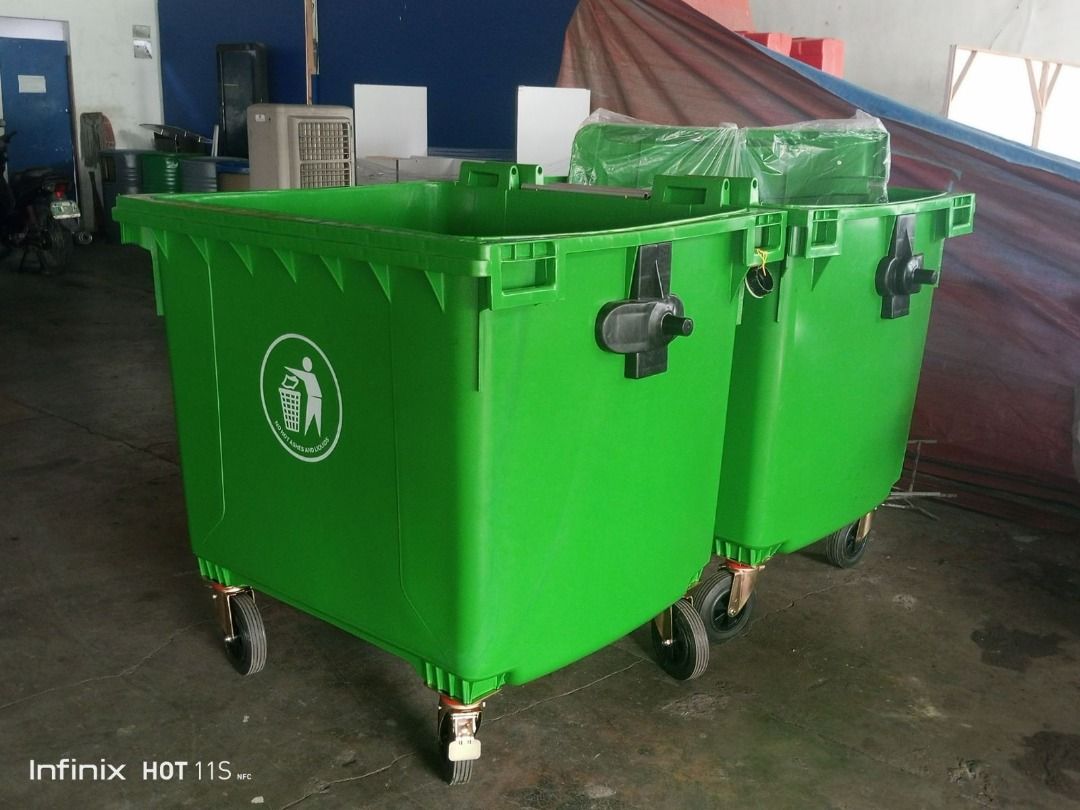 MOBILE TRASH BIN, Furniture & Home Living, Cleaning & Homecare Supplies ...
