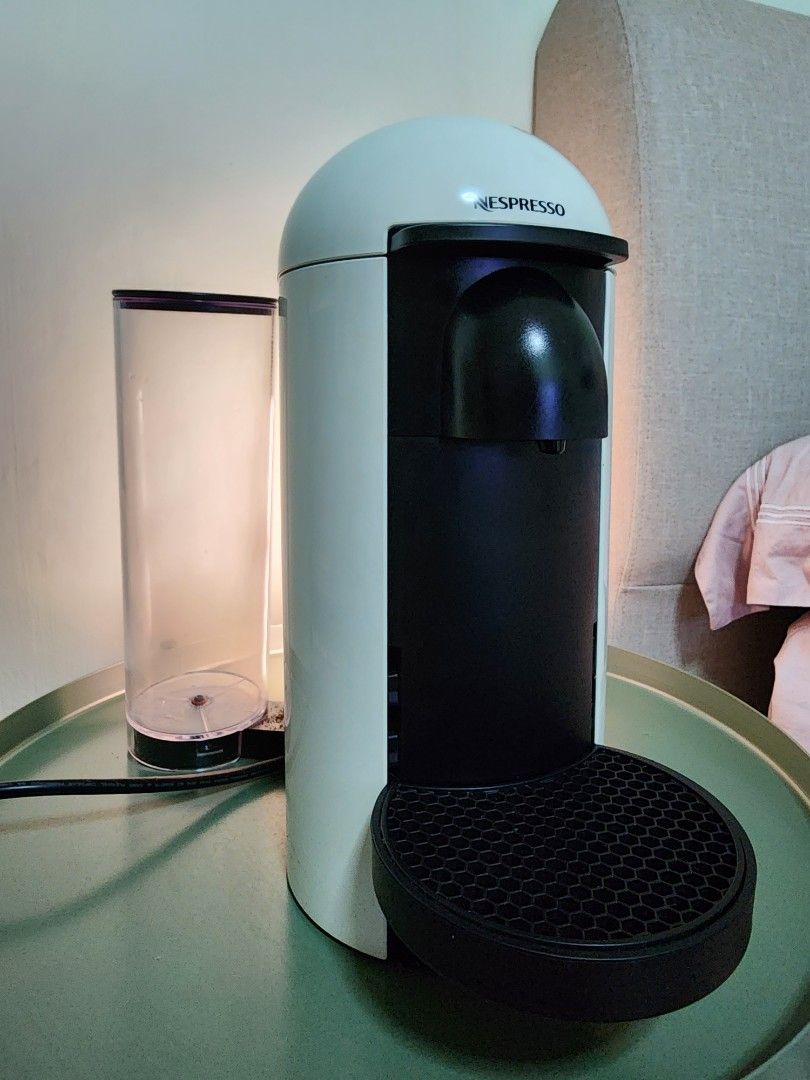 Nespresso VertuoPlus White, TV & Home Appliances, Kitchen Appliances ...