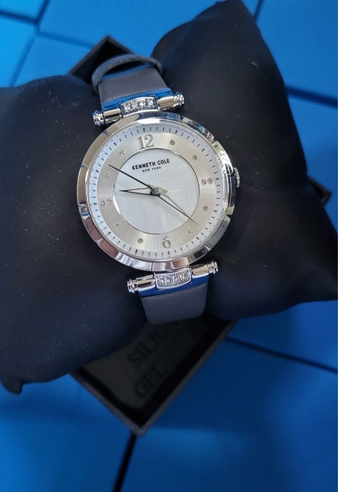 Original Kenneth Cole watch, Women's Fashion, Watches & Accessories ...