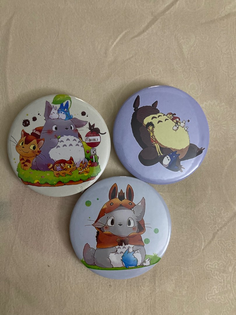 Pin bros totoro, Barang Yang Dicari di Carousell