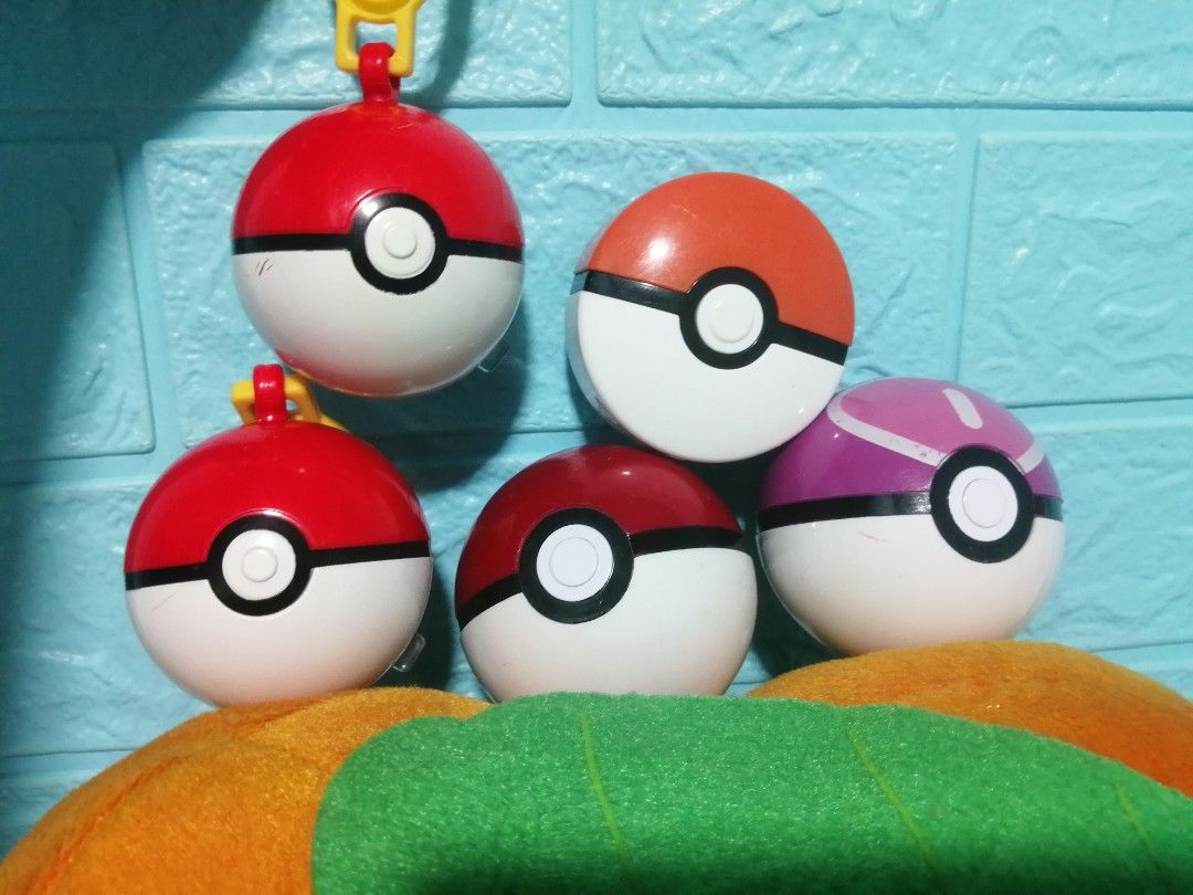 Pokemon Pokeball Set, Hobbies & Toys, Toys & Games on Carousell