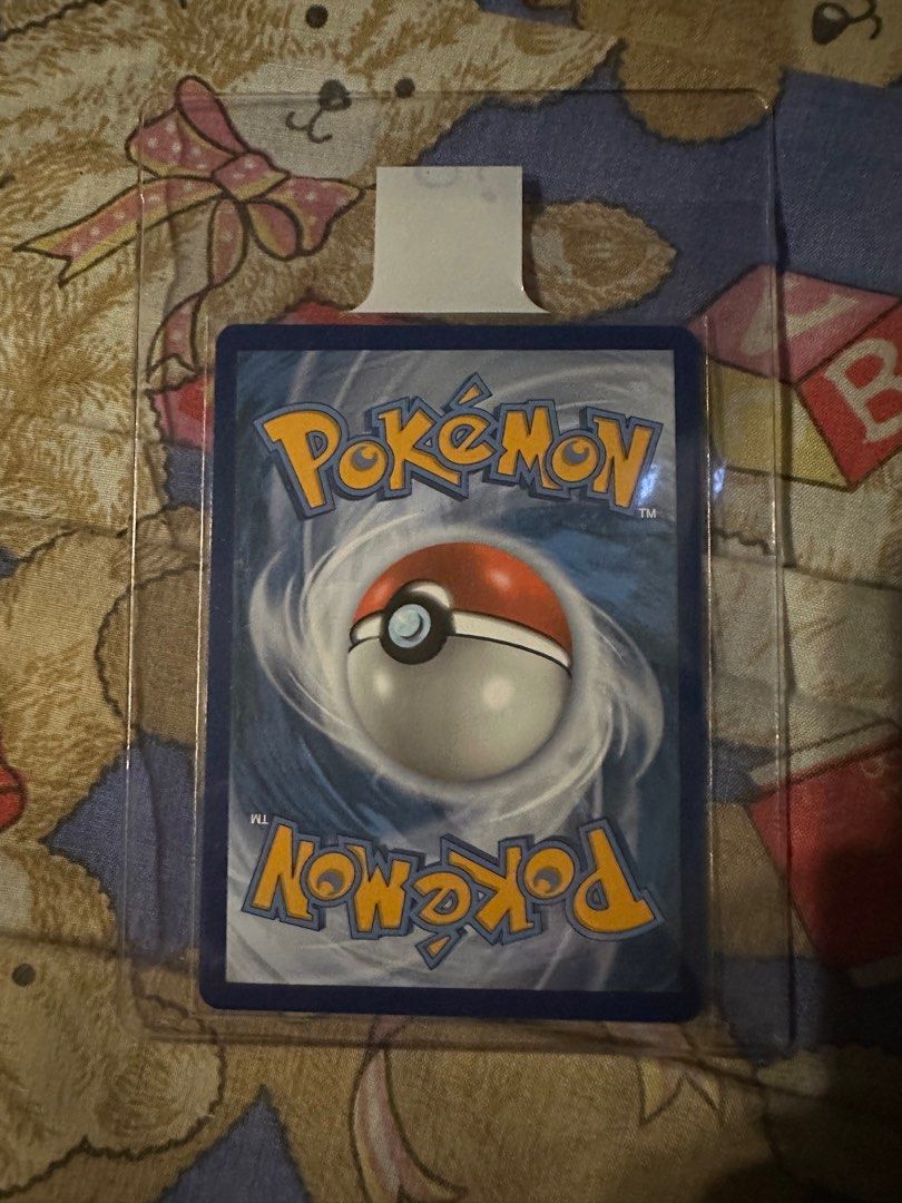 Pokemon TCG SWSH Vivid Voltage Pikachu Vmax Hyper Rare, Hobbies & Toys ...