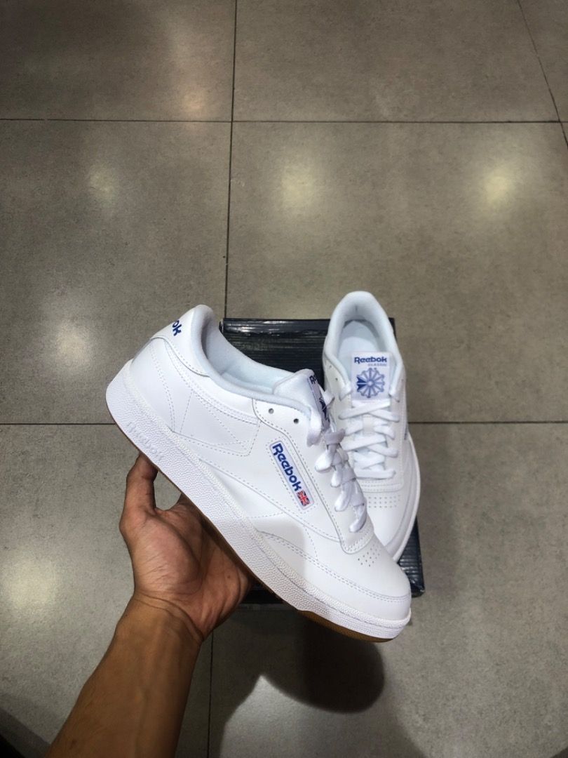 REEBOK CLUB C 85, Fesyen Pria, Sepatu , Lainnya di Carousell