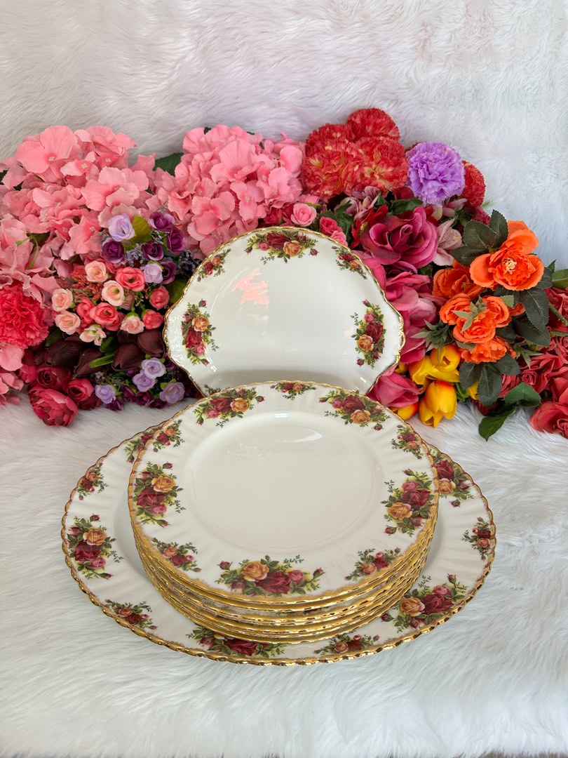 Royal Albert OCR 8 Piece Dinner Set, Furniture & Home Living ...