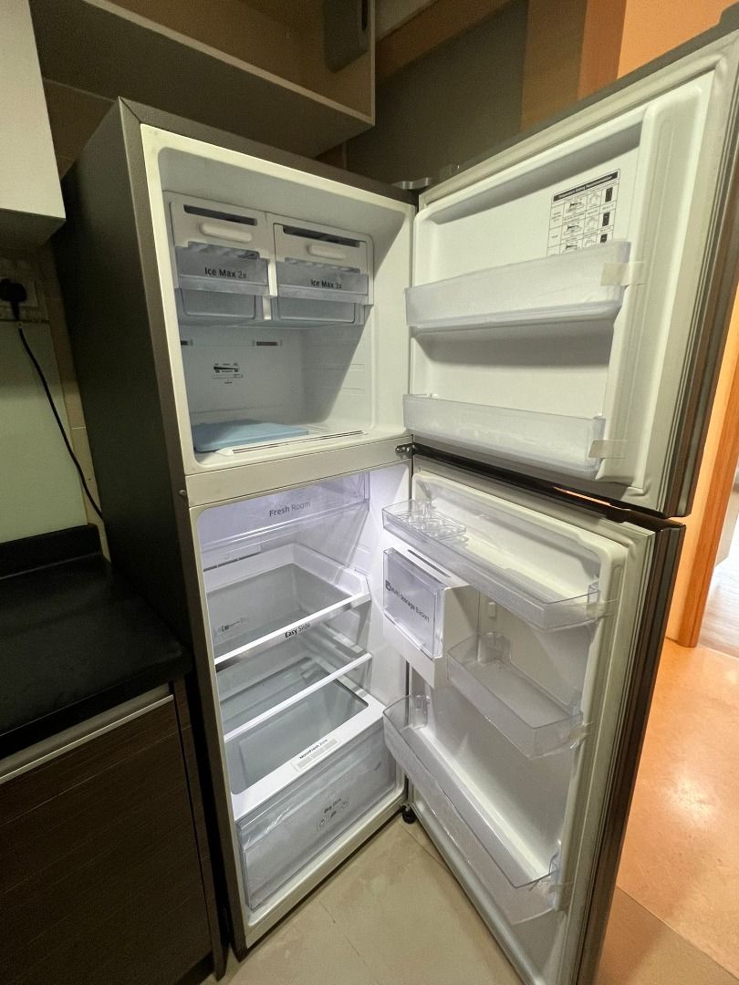 Samsung Fridge 322L with Top Freezer, TV & Home Appliances, Electrical ...