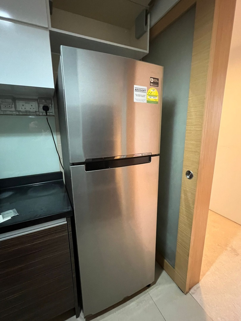 Samsung Fridge 322L with Top Freezer, TV & Home Appliances, Electrical ...