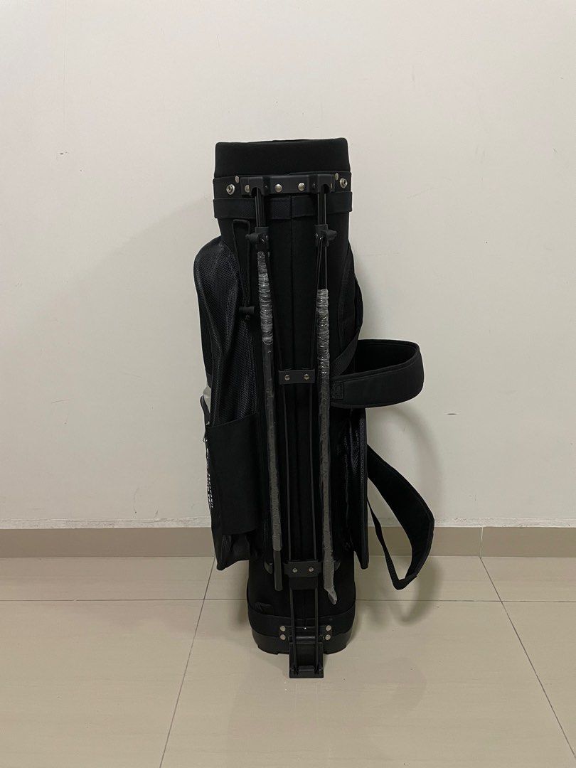 Sentosa Golf Club Brand New Golf Stand Bag complete with hood., Sports ...