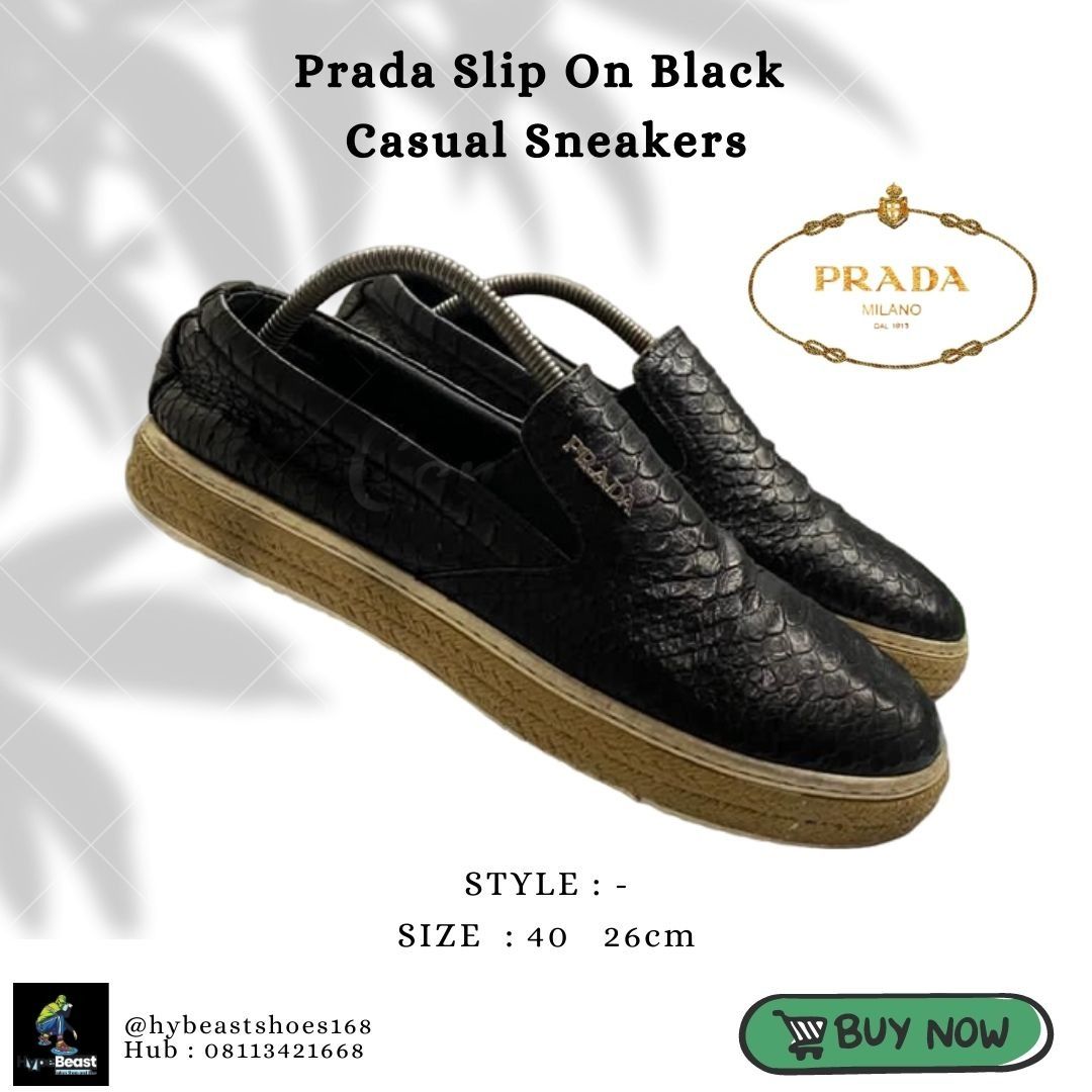 Sepatu Prada Slip On Black Casual Sneakers Ukuran 40, Fesyen Pria ...