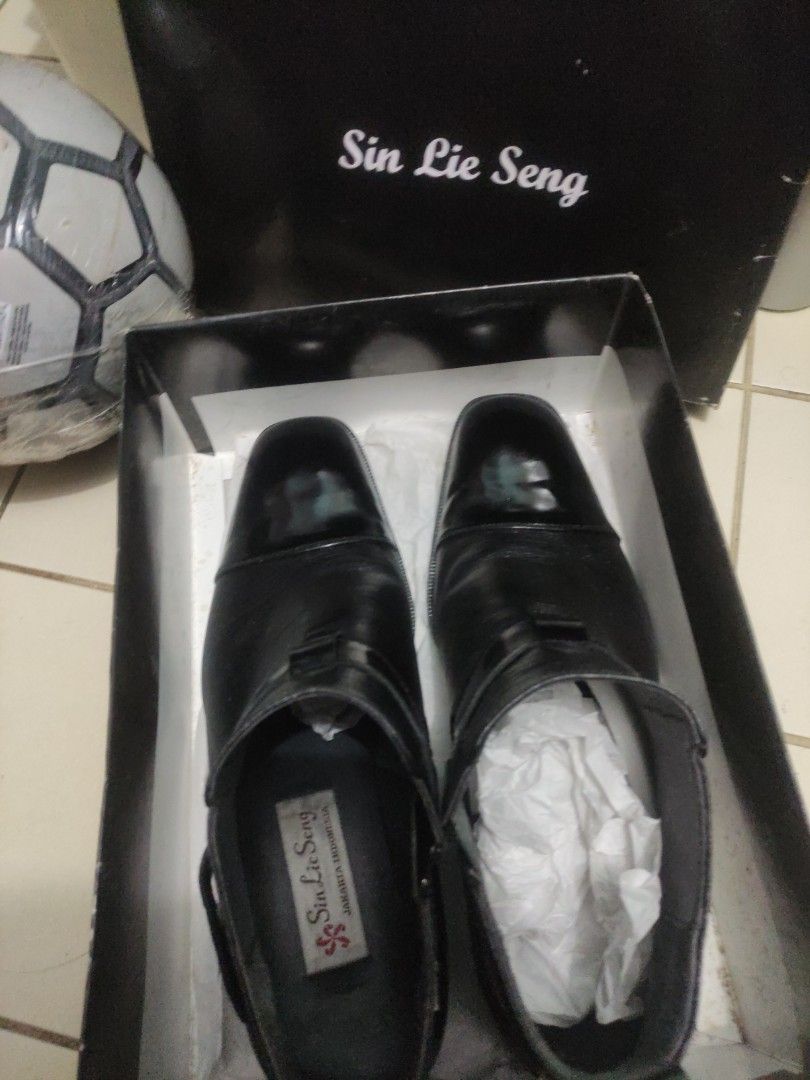 sepatu sin lie seng ( pasar baru ), Fesyen Pria, Sepatu , Sepatu Formal di Carousell