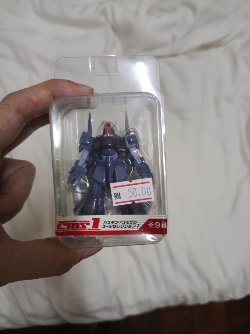 Small Gundam Robot, Hobbies & Toys, Toys & Games on Carousell