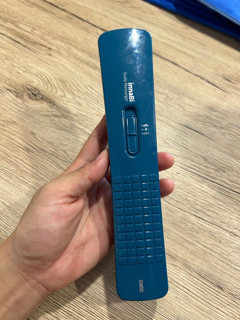 SMiB Plasma Scalp Massager, Beauty & Personal Care, Hair on Carousell